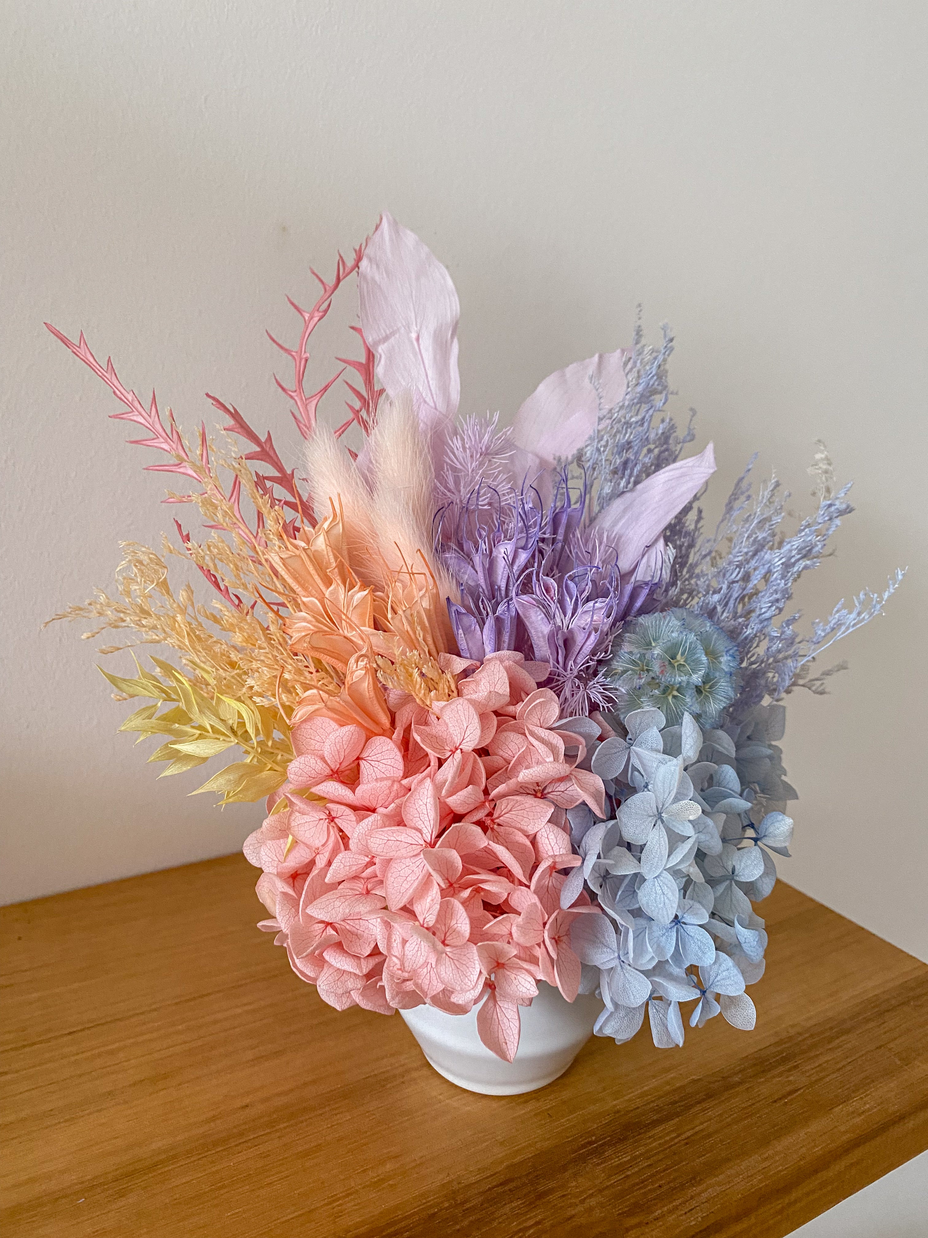 Everlasting dried arrangements – Bitter Banksia
